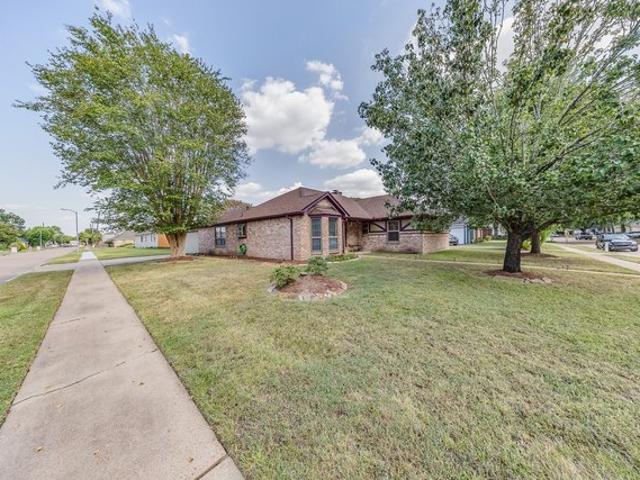9014 Arlington Forest Dr, Houston, TX 77088