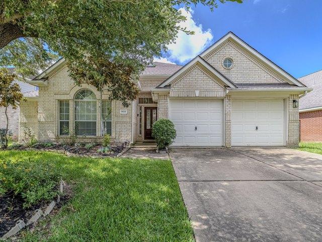 9014 Carriage Point Dr, Sugar Land, TX 77479