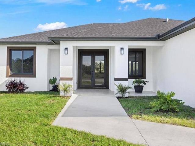 9014 Penny Cir, Labelle, FL 33935