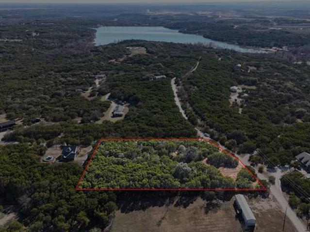 9014 Ridge Ct, Cleburne, TX 76033
