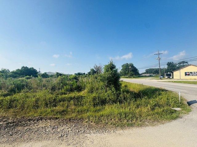 9015 Oak Vista Dr, Orange, TX 77630