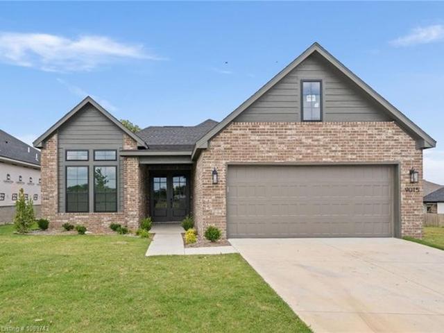 9015 Birkshire Pl, Fort Smith, AR 72916