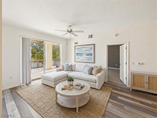 9015 Colby Dr, Unit 2012, Fort Myers, FL 33919 | MLS #2026011