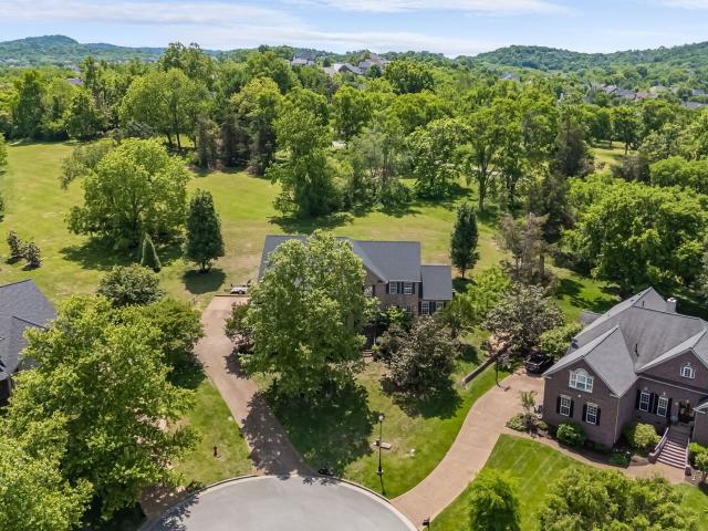 9015 Grey Pointe Ct