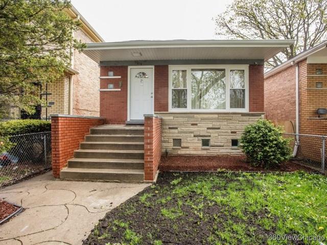 9015 S Carpenter St, Chicago, IL 60620