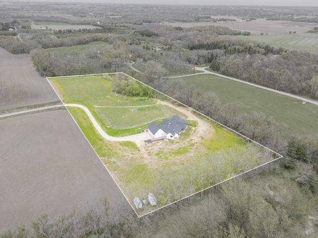 9016 County Road 3 NW