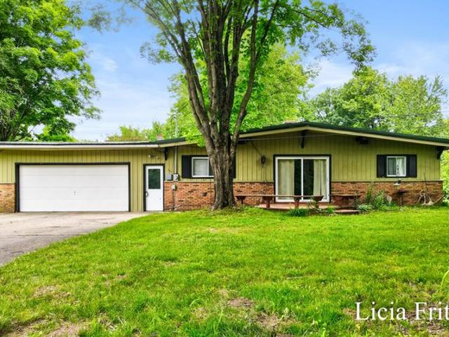 9016 E M 20, Hesperia, MI 49421