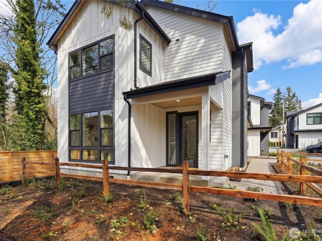 9016 th Ln NE, Kirkland, WA 98033 | MLS #2489 | Compass