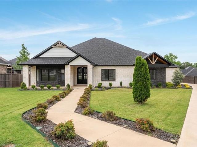 9017 Breitling Ct, Fort Smith, AR 72916