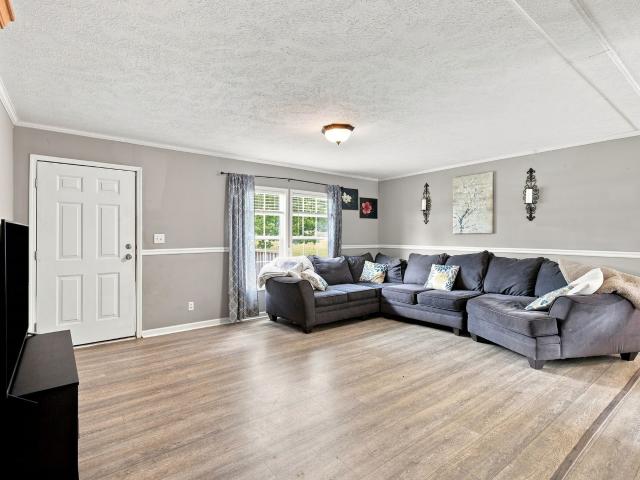 9017 Dallas Ct
