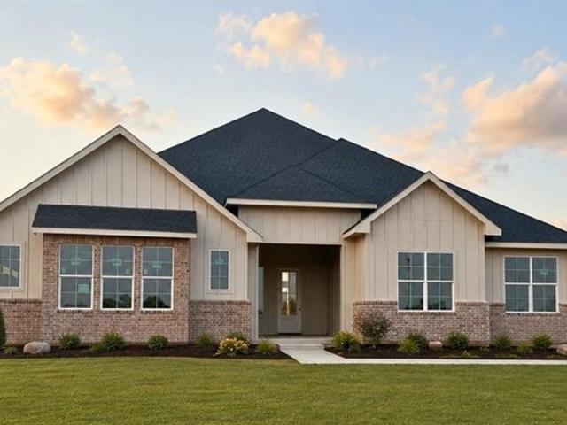 9017 Hidden Meadow Dr, Edmond, OK 73007