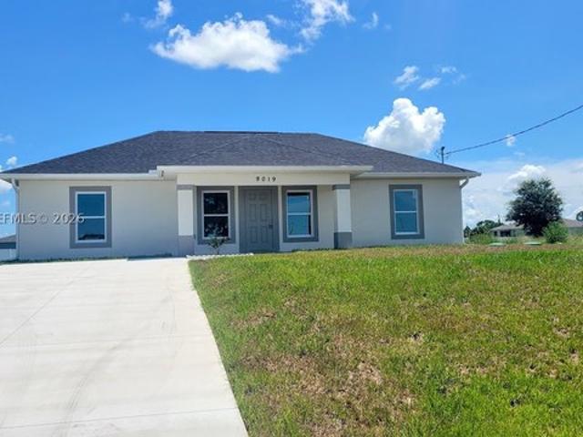 9019 E Crow Cir, Labelle, FL 33935