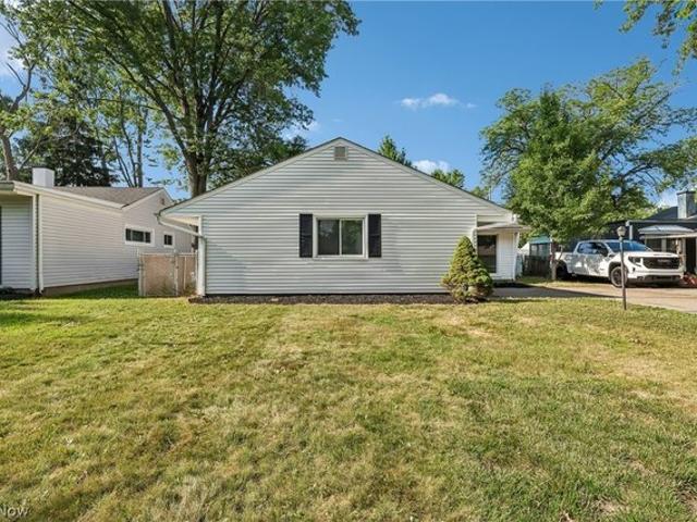 9011 Manorford Dr, Cleveland, OH 44130
