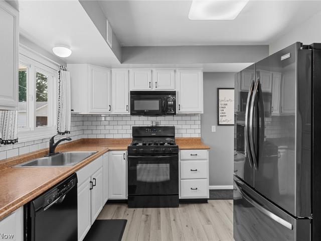 9011 Roedean Drive
