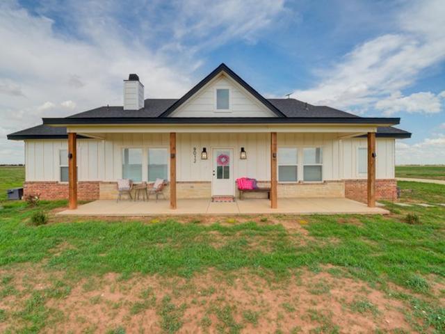 9012 N County Road 2700, Lubbock, TX 79403