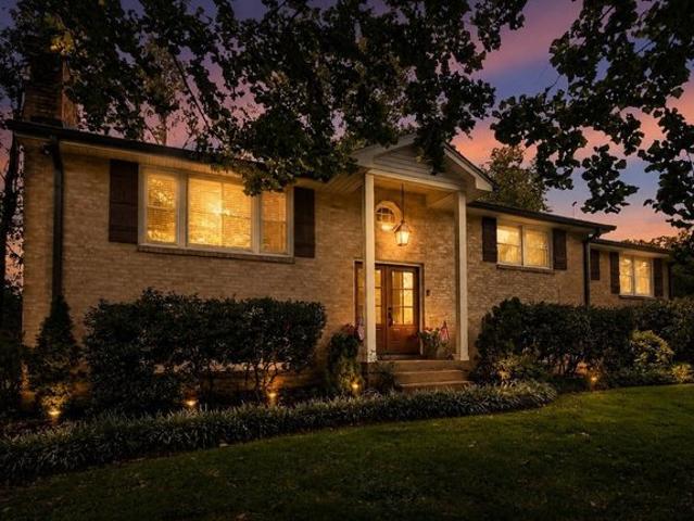 9013 Forest Lawn Dr, Brentwood, TN 37027