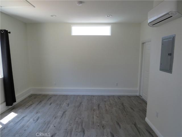 9013 Gladbeck Ave, Northridge, CA 91324 | MLS #SR26017 | Compass