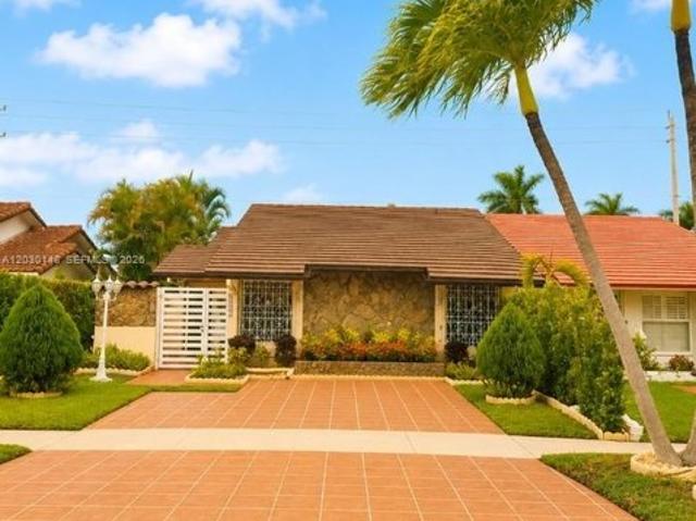 9013 SW 8th Ter, Miami, FL 33174