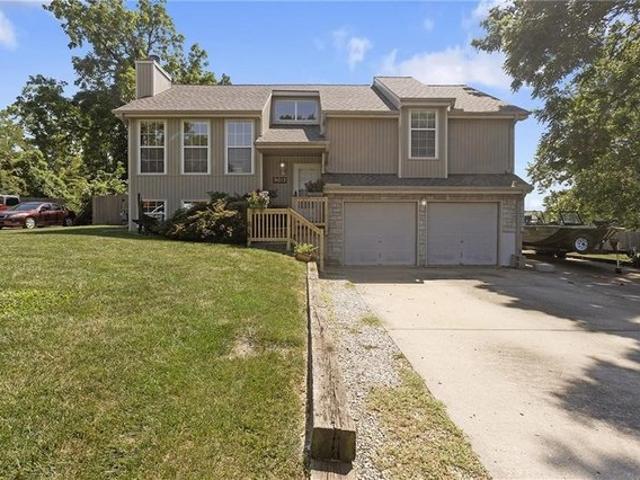 9013 W 48th Ter, Merriam, KS 66203