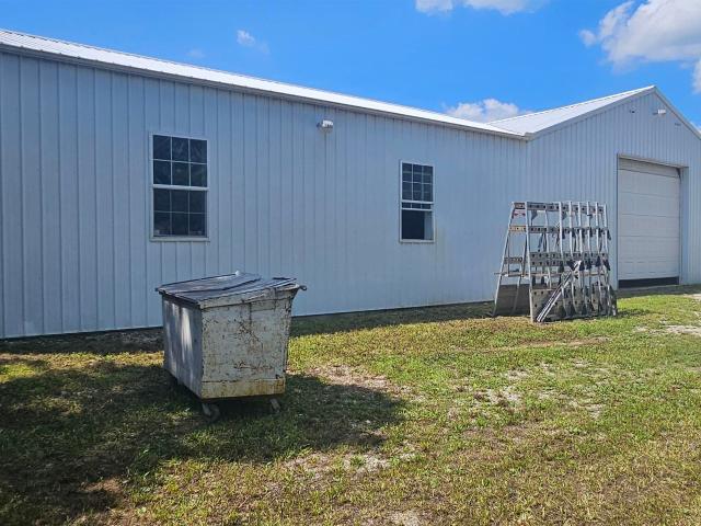 901 1st W