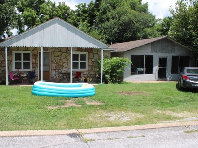 901 903 E Prospect St, Harrison, AR 72601