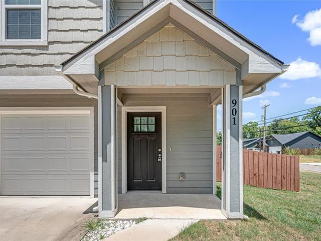 901 903 W Collins St, Denison, TX 75020