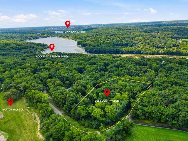 901 Country Club Rd, Ann Arbor, MI 48105