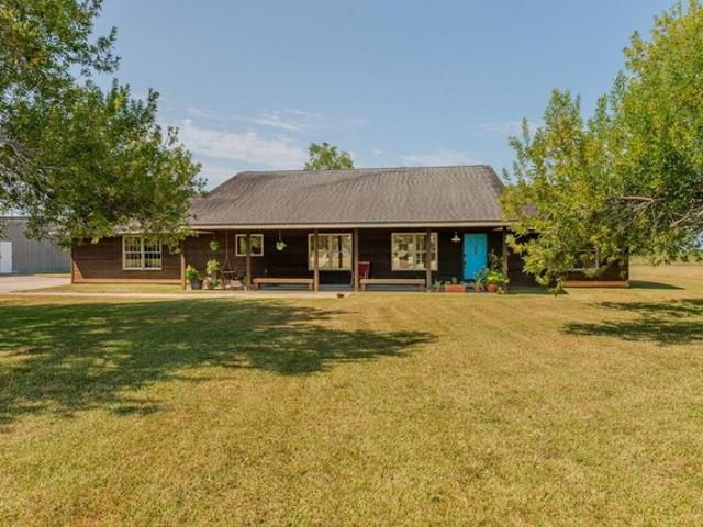 901 Casey Rd, Beaumont, TX 77713