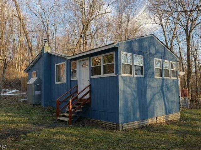 901 Chestnut Path, Stillwater, NJ 07860