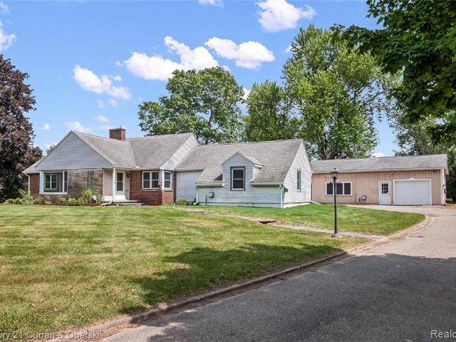 901 City Road