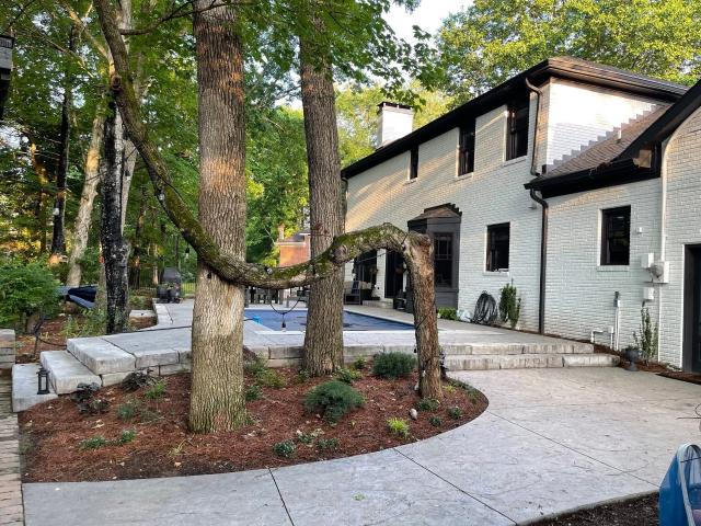 901 Creekwood Ct