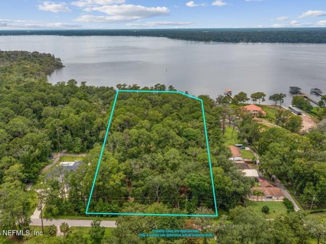 901 Creighton Rd, Fleming Island, FL 32003