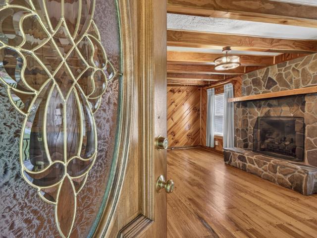 901 Bear Creek