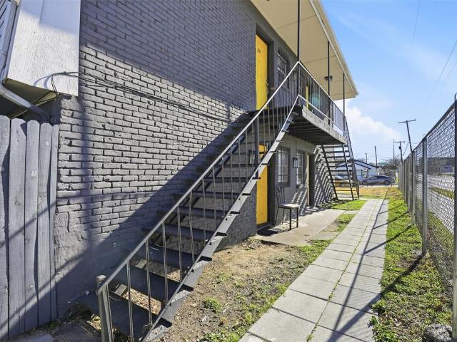 901 Bessie St, Fort Worth, TX 76104 | MLS #21237 | Compass