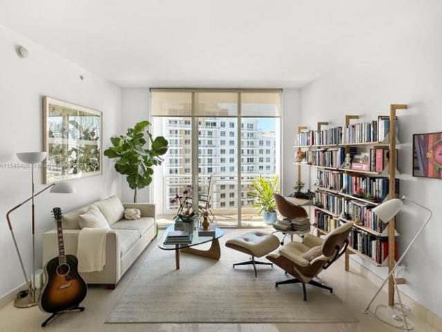 901 Brickell Key Blvd #3001, Miami, FL 33131