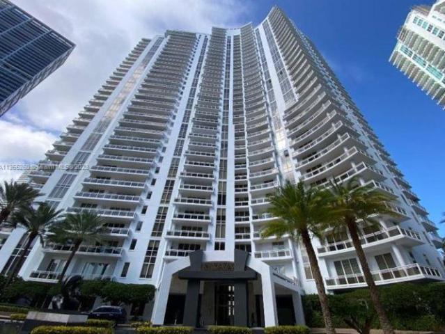 901 Brickell Key Blvd #3708, Miami, FL 33131