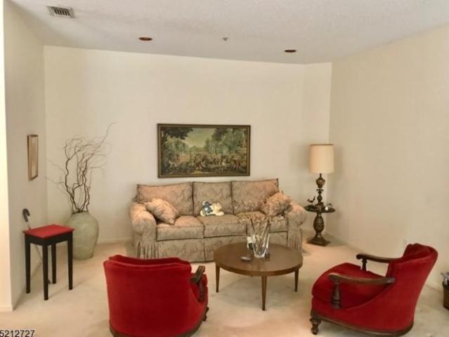901 Burgundy Way, Wayne, NJ 07470