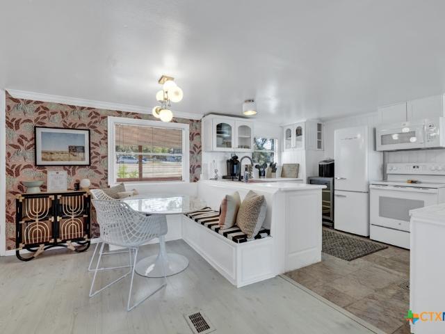 901 Glenn Drive