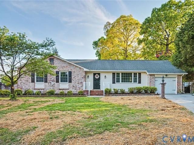 901 Dogwood Dr, Colonial Heights, VA 23834