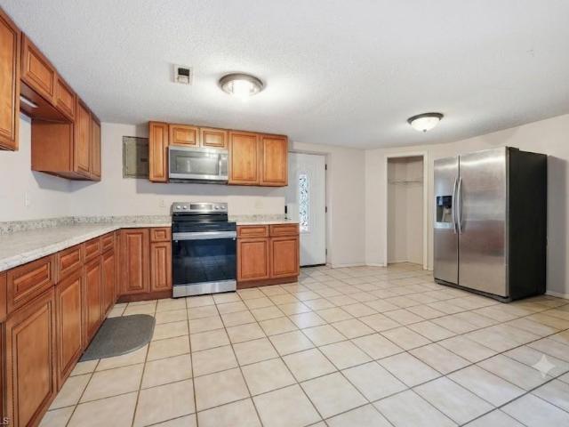 901 Decker Road