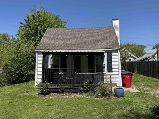 901 E Wilson Ave, Peoria Heights, IL 61616