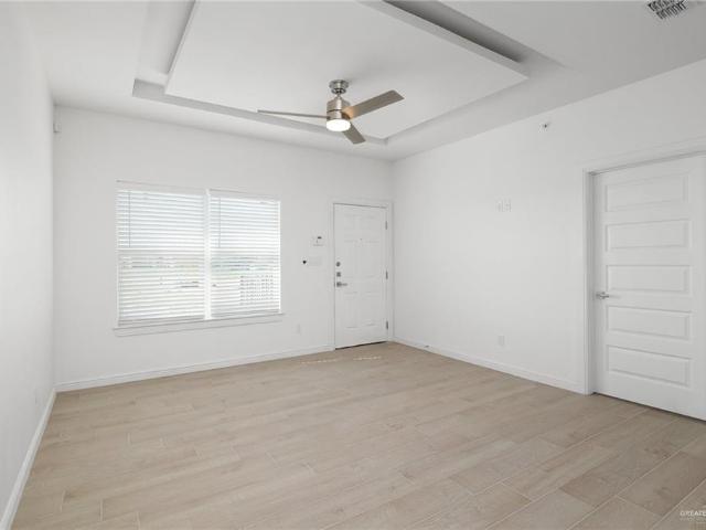 901 E Yuma Avenue 202