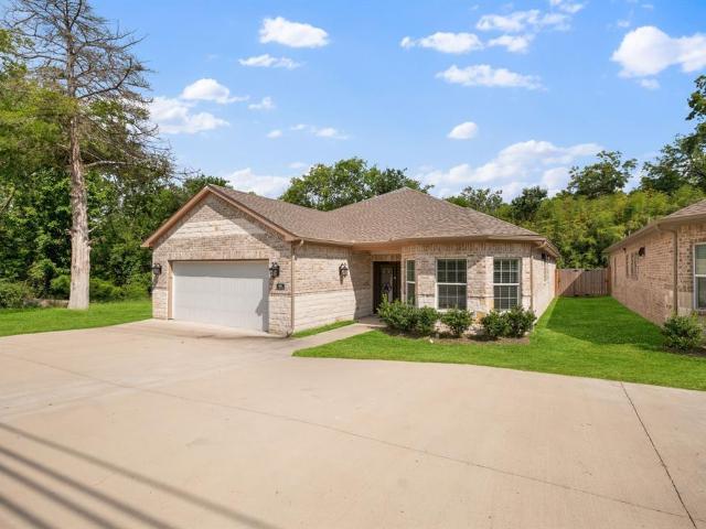 901 E Jefferson St, Van Alstyne, TX 75495 | MLS #21333