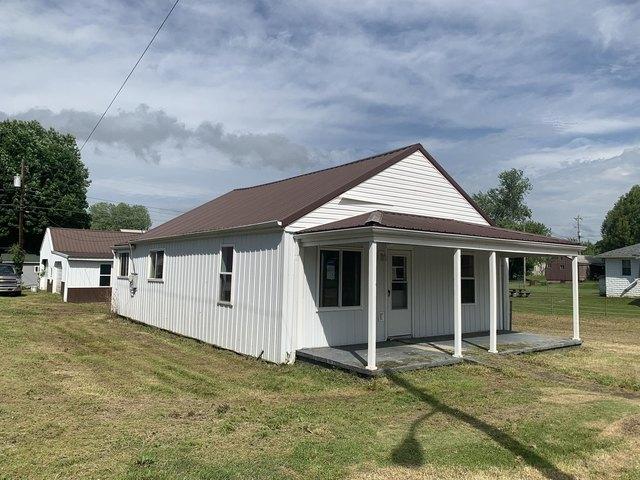 901 Eastern Ave, Worthington, KY 41183