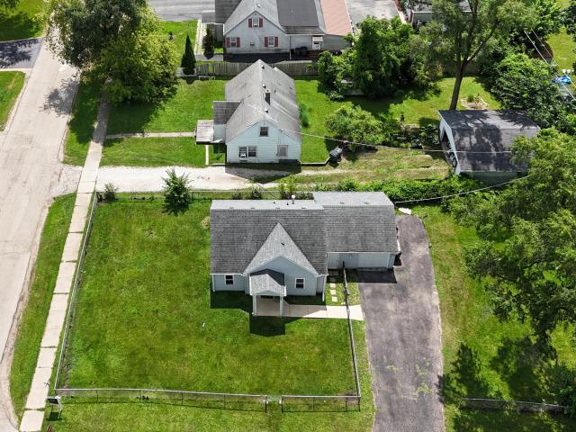 901 Flintwood Court