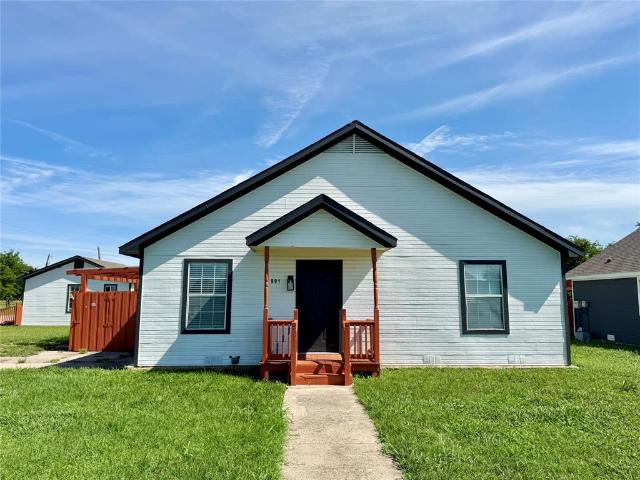 901 Kingdom Cir, Waxahachie, TX 75167 | MLS #20955 | Compass