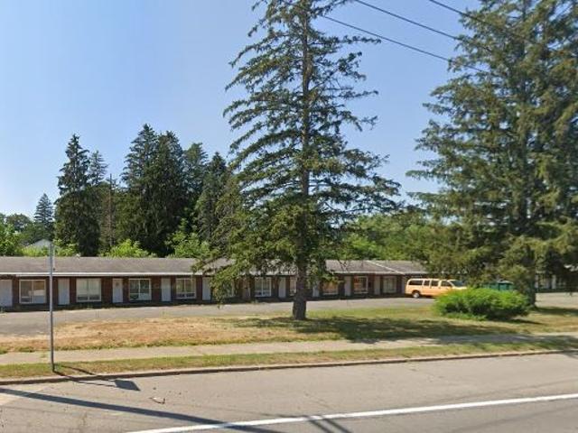 901 Holly Drive