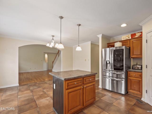 901 Heathgate Rd