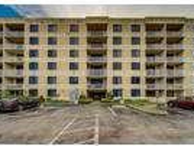 901 Hillcrest Dr #509, Hollywood, FL 33021