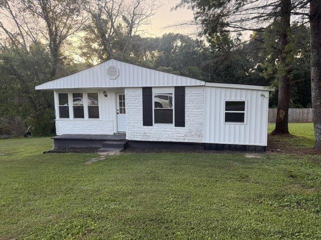 901 Jacobs Ave, Bridgeport, AL 35740